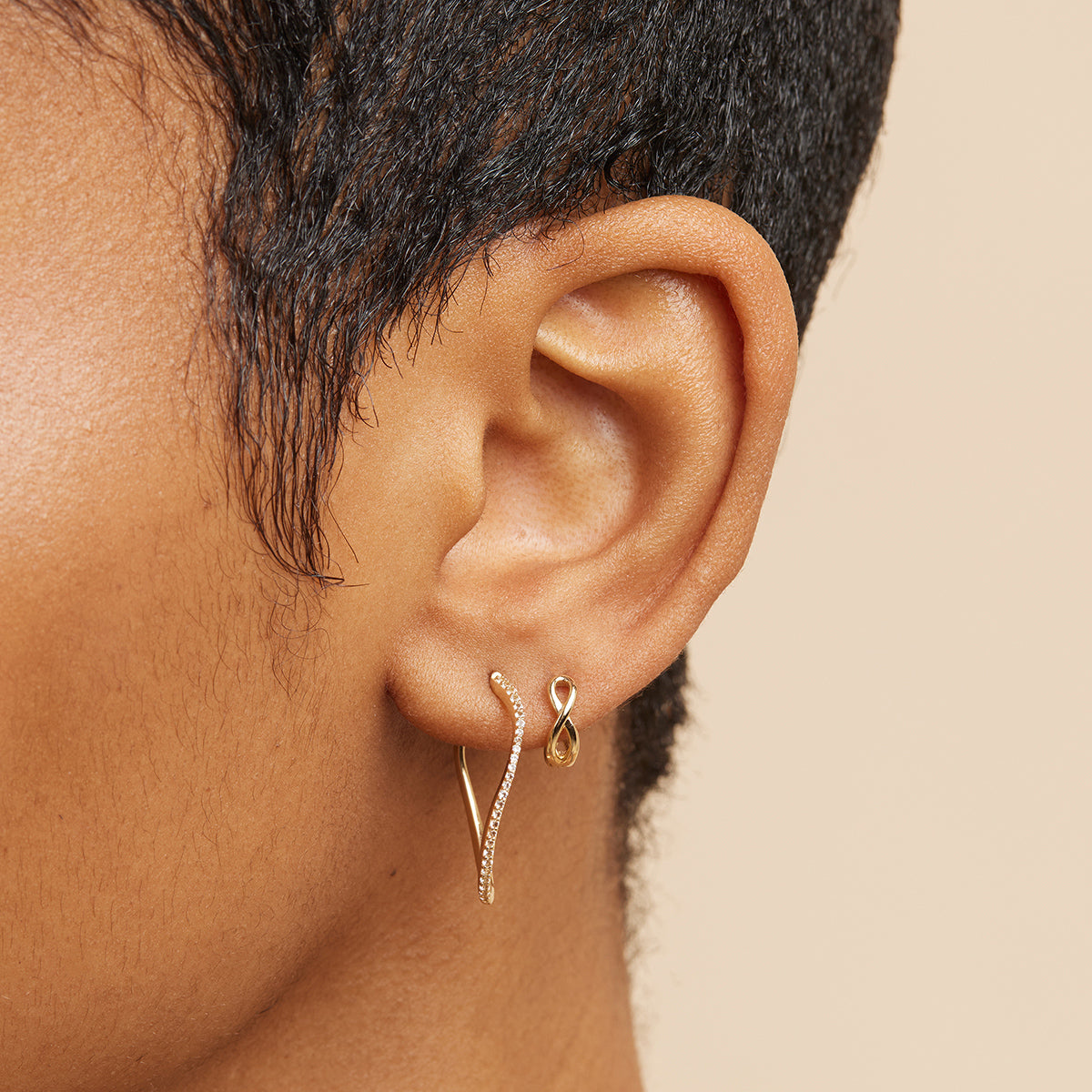 Infinite Solid Gold Huggies | Astrid & Miyu Earrings